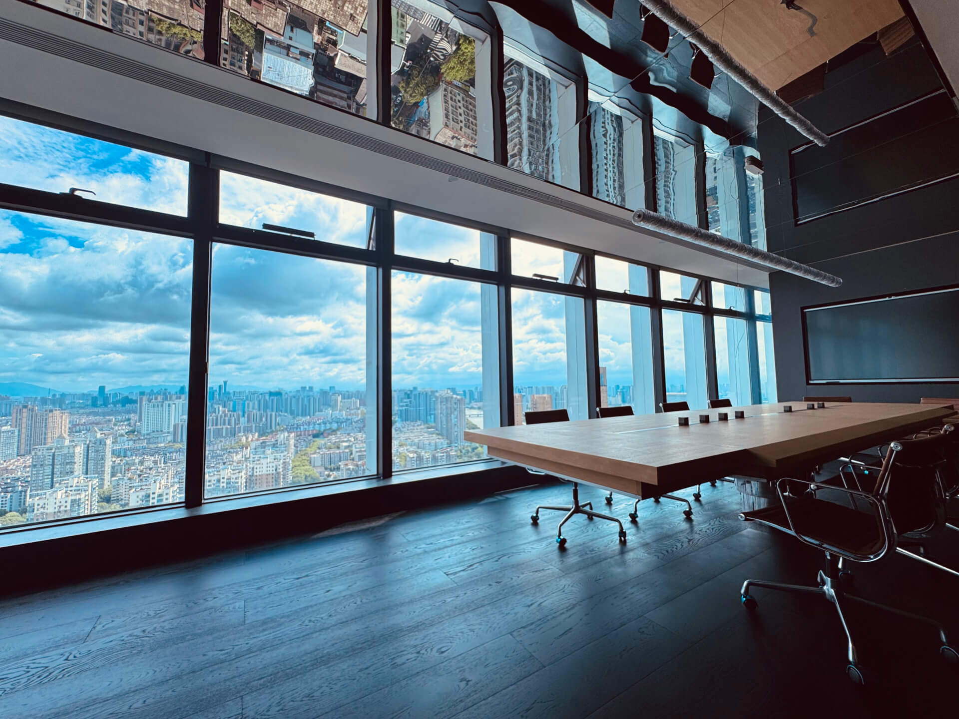 SYIL CNC Mill | Affordable CNC machines and tapping centers